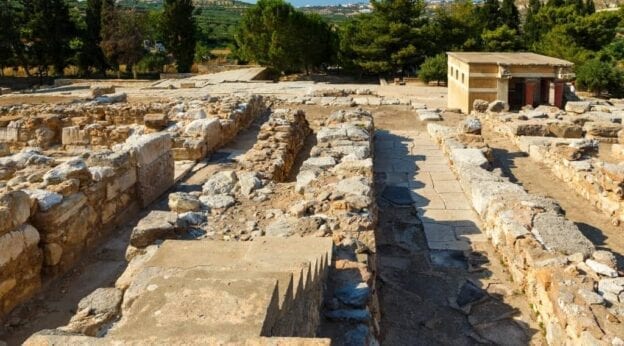 Minotaur and Minoan Labyrinth: Story, Facts, Life and Death
