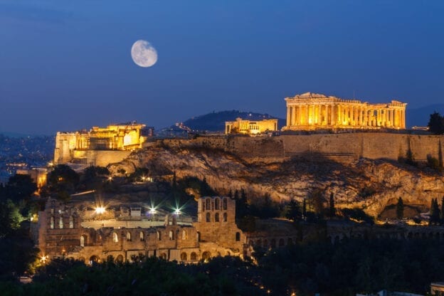 The Icarus and Daedalus story - The most popular Greek myth