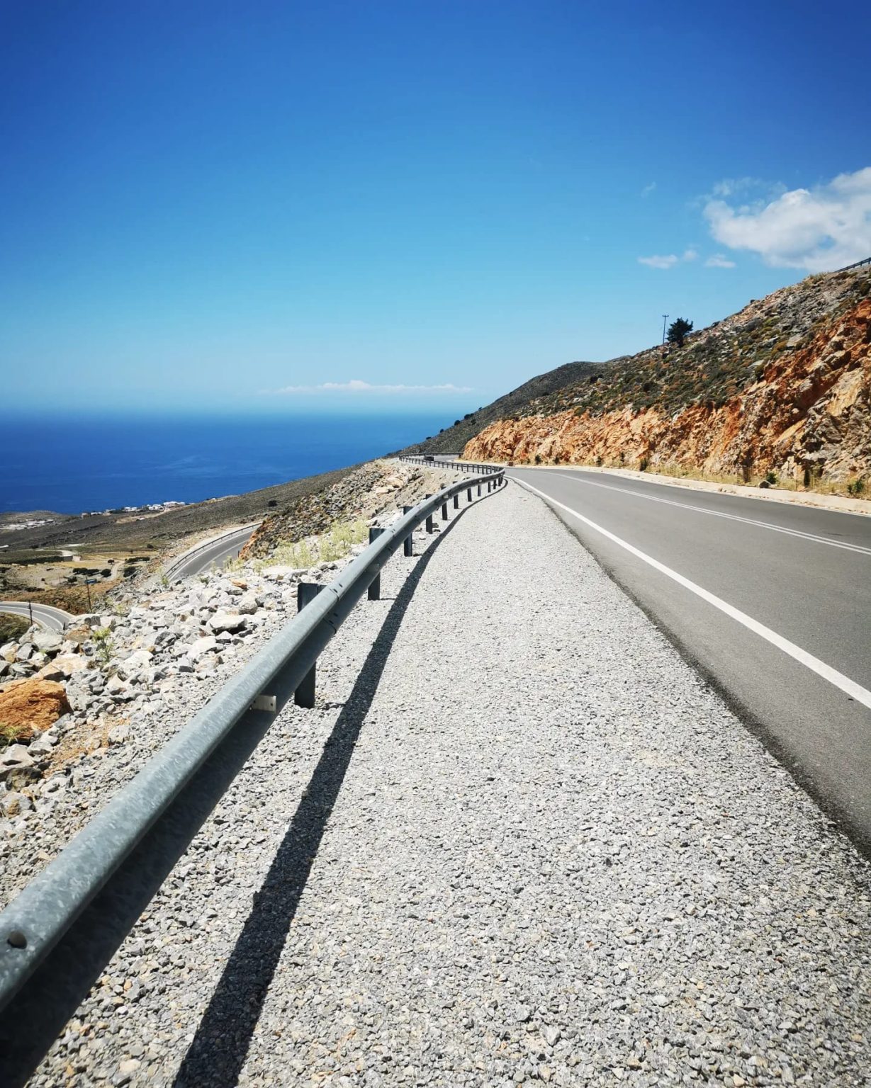 Is Driving in Crete Easy? Road Safety, Tips, Etiquette and Car Rentals