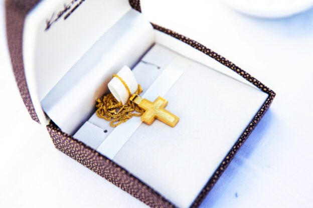 18 Authentic Crete Souvenirs to bring back from Crete