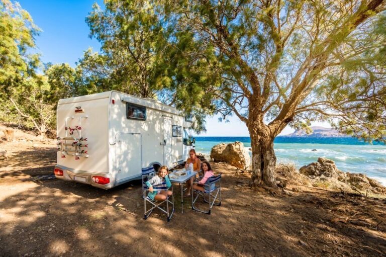 Camping in Crete: Where to enjoy the best Crete Camping Sites