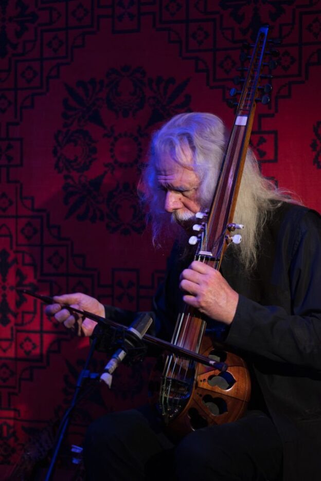 8 Best Traditional Folk Dances of Crete