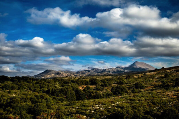 Mount IDA (Psiloritis) Crete: History, Hiking, Tour and Car Rental Guide