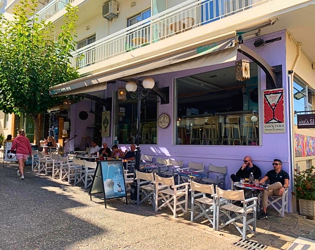 14 Best Bars in Agios Nikolaos Crete: Rooftop, Pubs, Sports & Cocktail ...