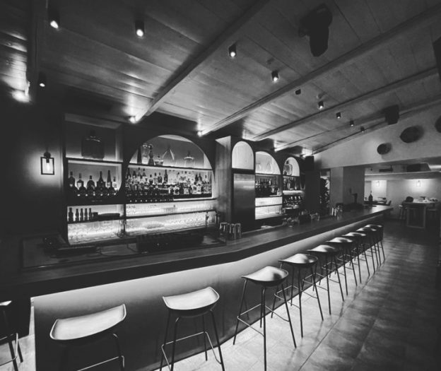 14 Best Bars in Agios Nikolaos Crete: Rooftop, Pubs, Sports & Cocktail ...