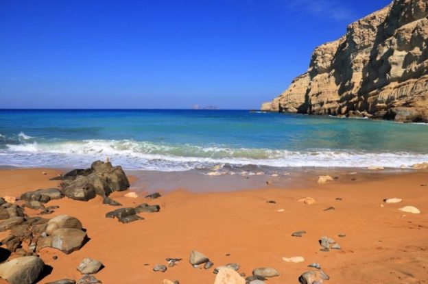 Red Beach Matala in Crete: Location and How to Get There?