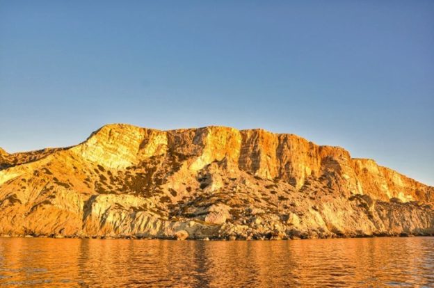 Red Beach Matala in Crete: Location and How to Get There?