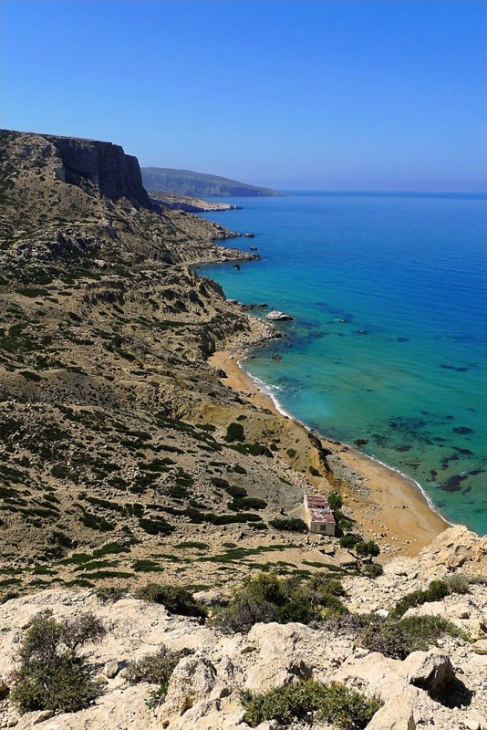 Red Beach Matala in Crete: Location and How to Get There?