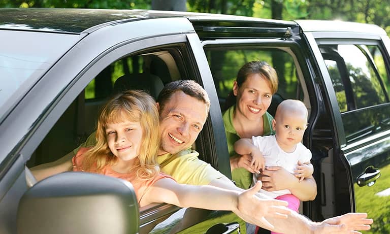 Minivan & Van Rentals in Crete - People carriers for up to 9 people